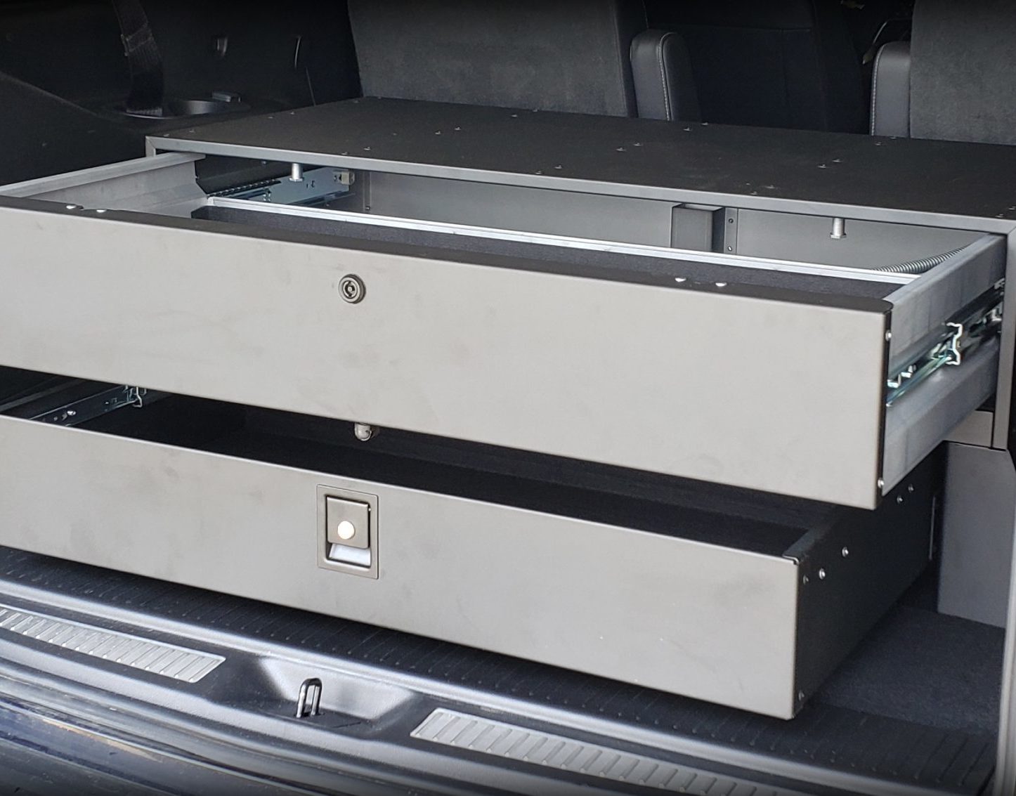 SUV Rapid Access Weapon Locker 2.0 | Vehicle Gun Safe | Estes AWS